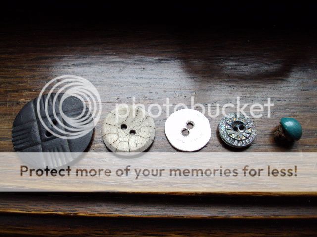 1851 Goodyear buttons, spoons, and other artifacts from amongst the ...