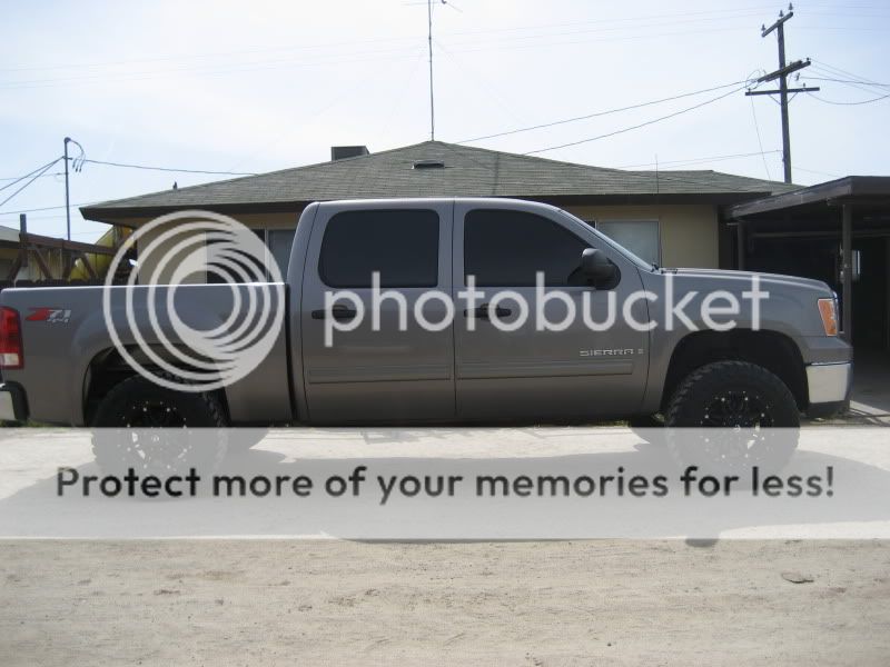 pewter silverado/sierra with black rims | Chevy Silverado and GMC ...